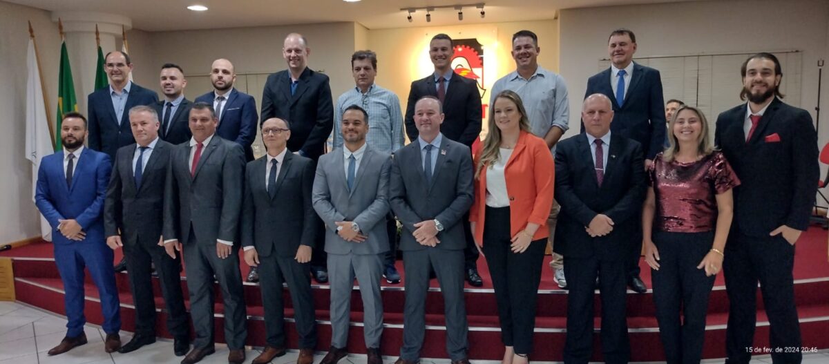 Claudiomar Diefenthaler é reeleito presidente da ACINT para 2024 ...