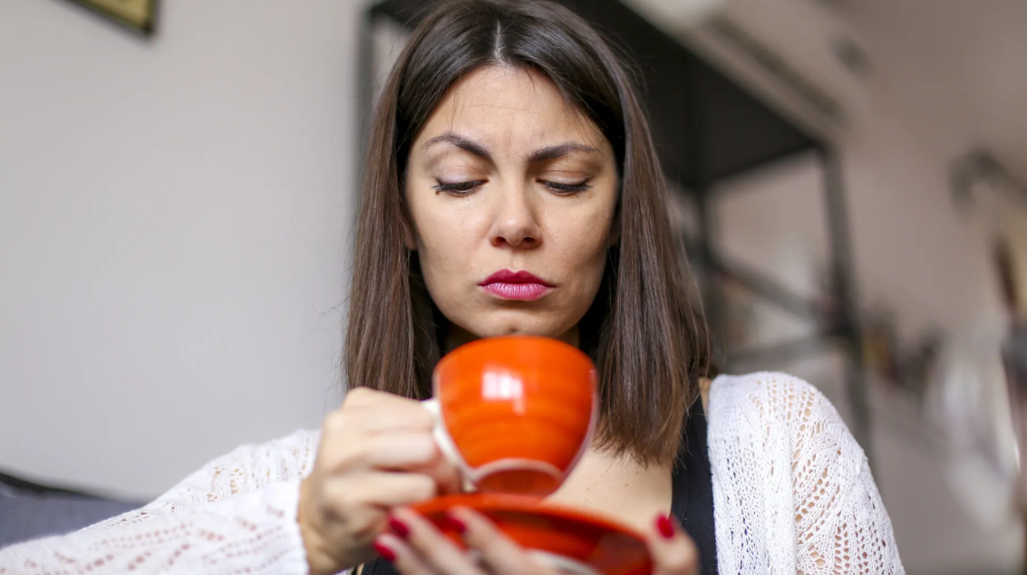 Café fake: bebida faz mal para saúde, mas como reconhecer? Aprenda a ...